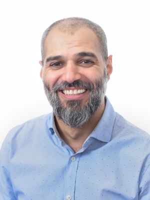 Tony Khalil | Kuntavaaliehdokas 2025 | Yle